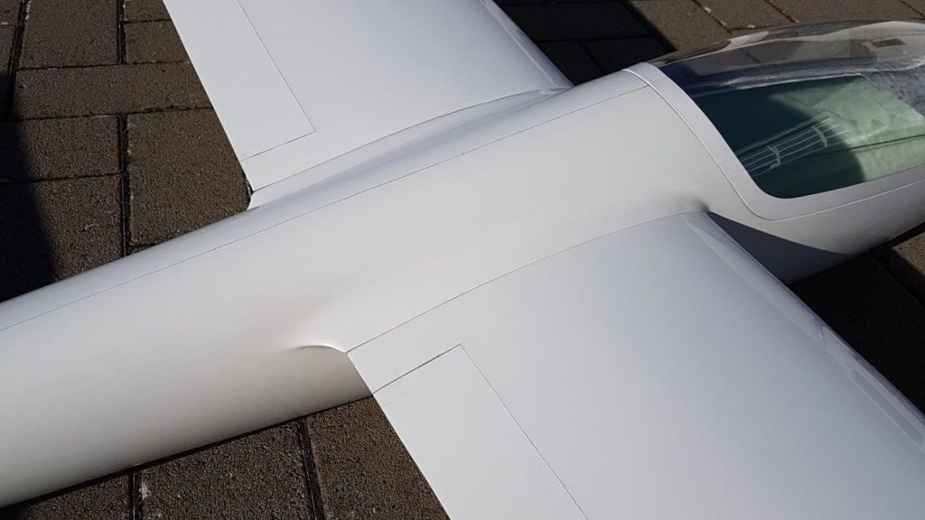 ASW20 4,20m D-Box Biaxial Carbon – mit langen Winglets weiß/rot | CNC ...