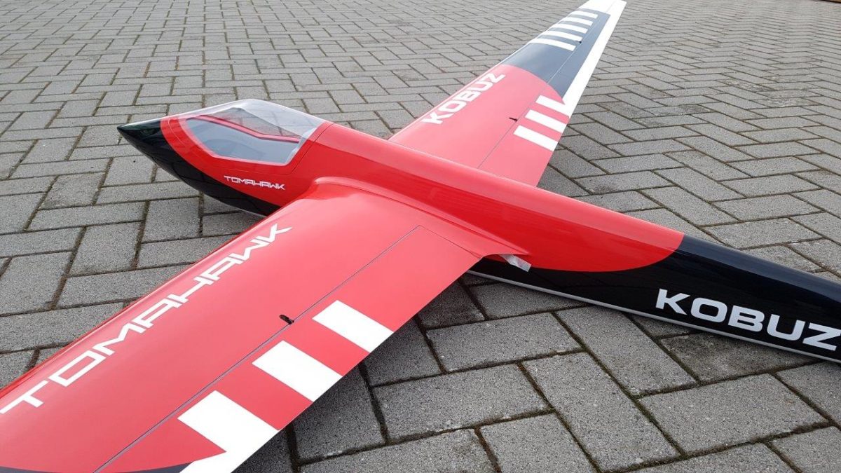 Kobuz 3.2 mit 90mm Impeller – rot/schwarz | CNC Luftsporttechnik