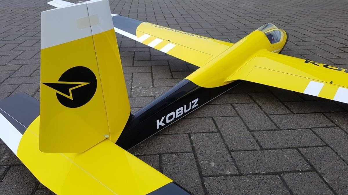 Kobuz 3.2 mit 90mm Impeller – gelb/schwarz | CNC Luftsporttechnik